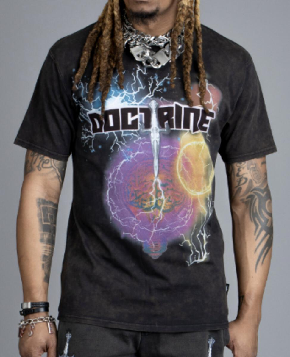 DOCTRINE ELECTRIC DAGGER WAVE T-SHIRT (BLACK) – The Shop 147